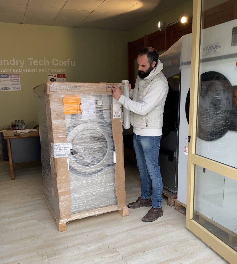 Παραδοση πλυντηριου Electrolux 20 kg WN6-20 σε καθαριστηριο στην ...