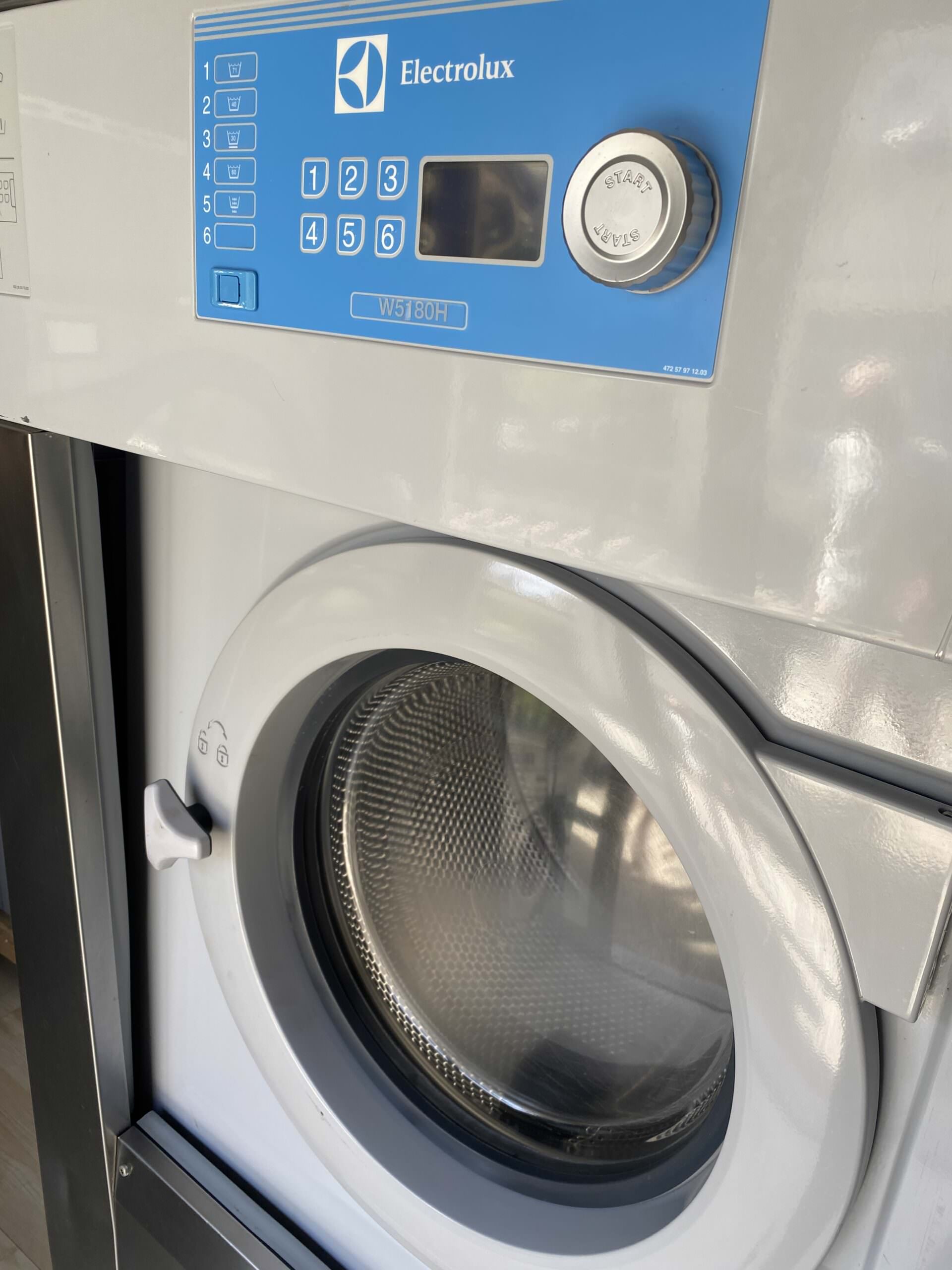 Επαγγελματικο πλυντηριο 22 κιλων Electrolux W5180 H υψηλοστροφο ...